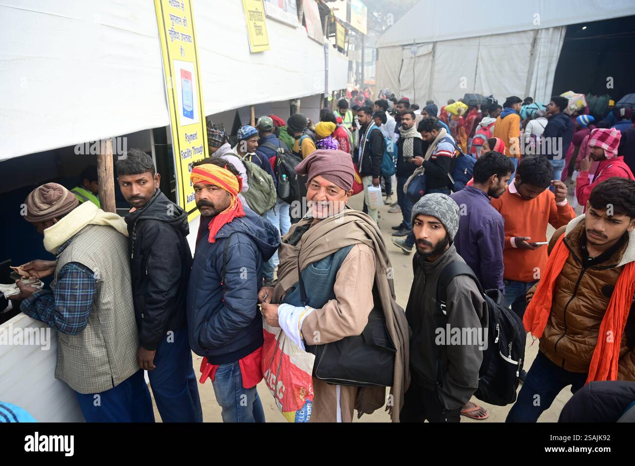 January 29, 2025, Prayagraj, Uttar Pradesh, India: Prayagraj: Devotees ...