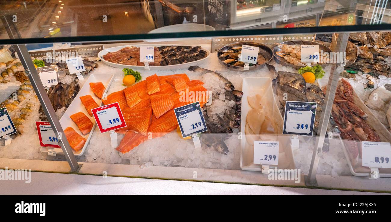 Fish and Seafood, Viktualienmarkt Daily Food Market, Munich, Bavaria ...