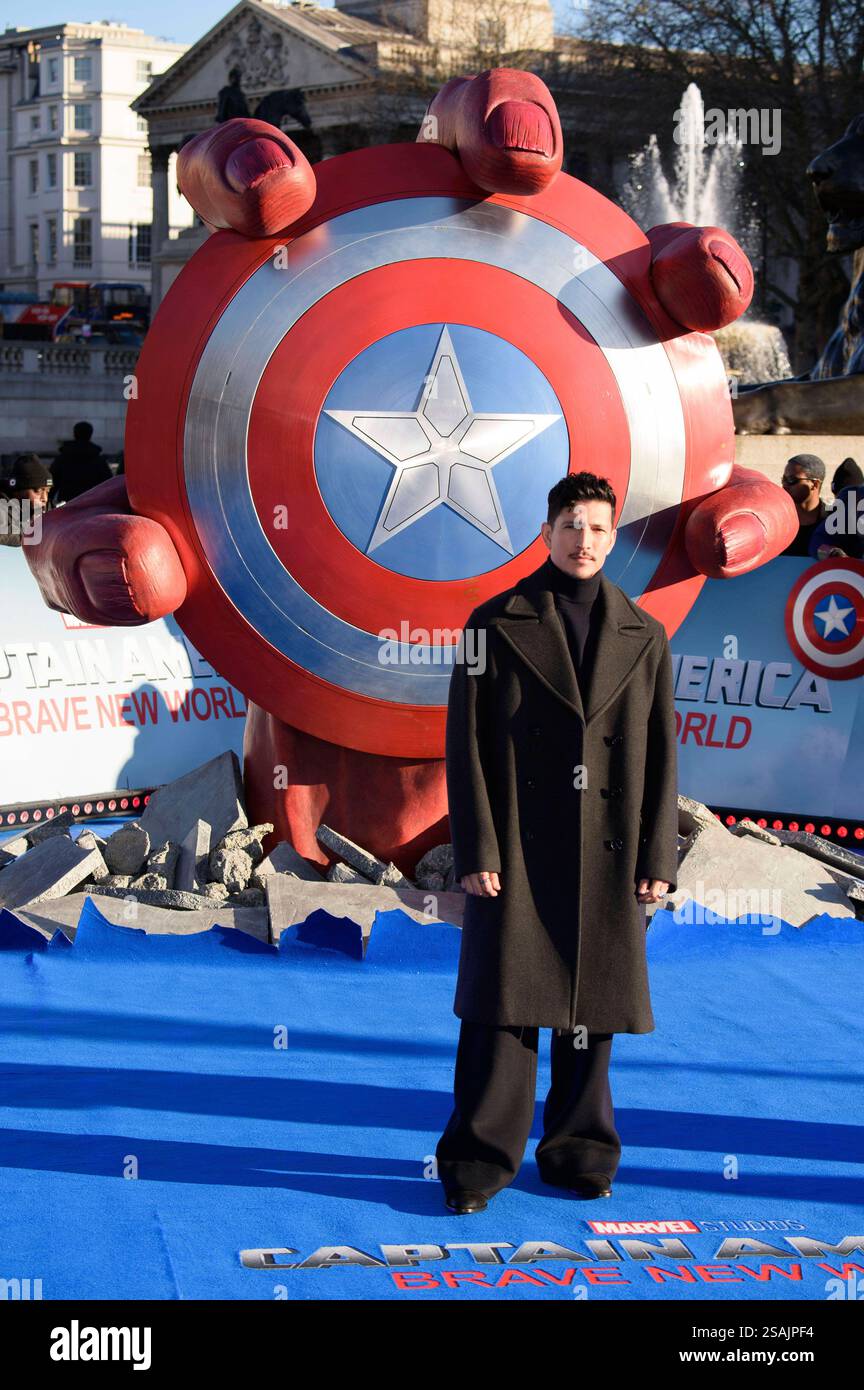 Danny Ramirez beim Photocall zum Kinofilm Captain America: Brave New ...