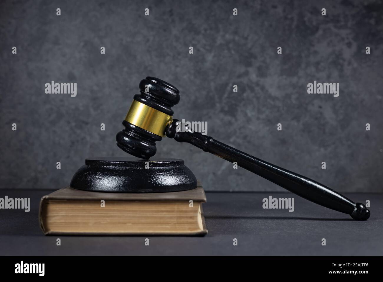 Judges gavel abstract hi-res stock photography and images - Alamy