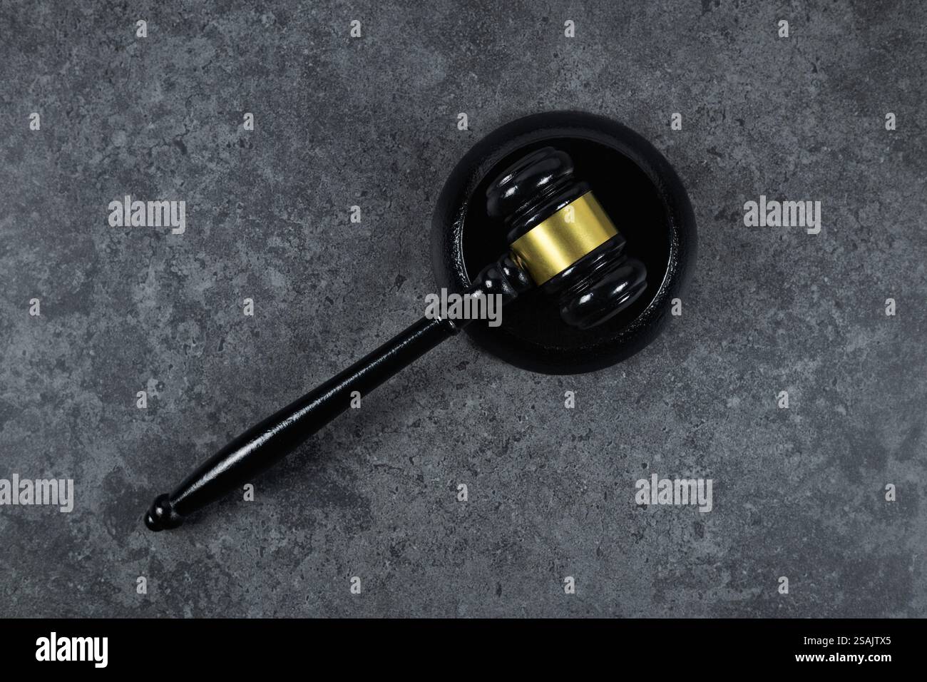 Judges gavel code law hi-res stock photography and images - Alamy