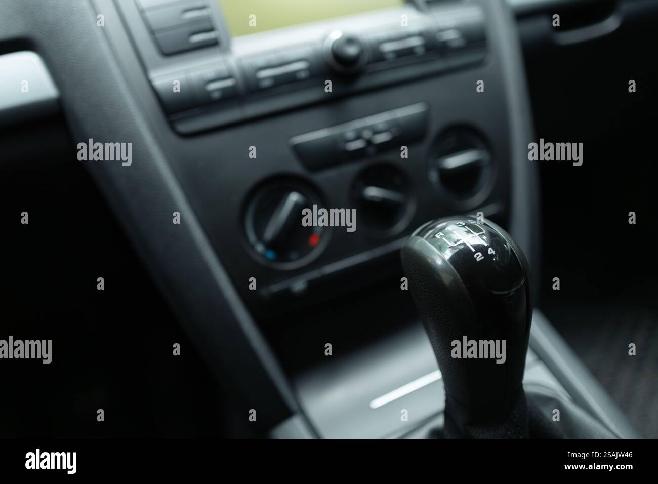 Manual gearbox handle in the car Stock Photo - Alamy