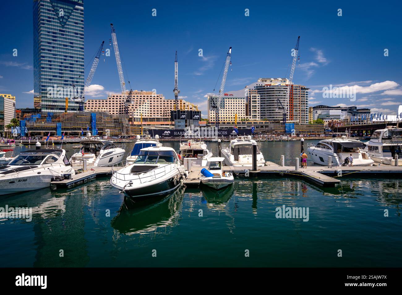 Sydney, NSW, Australia - Darling Harbour marina Stock Photo - Alamy