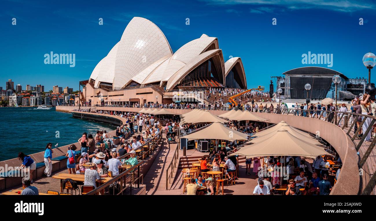 Sydney, NSW, Australia - Famous Opera House building Stock Photo - Alamy