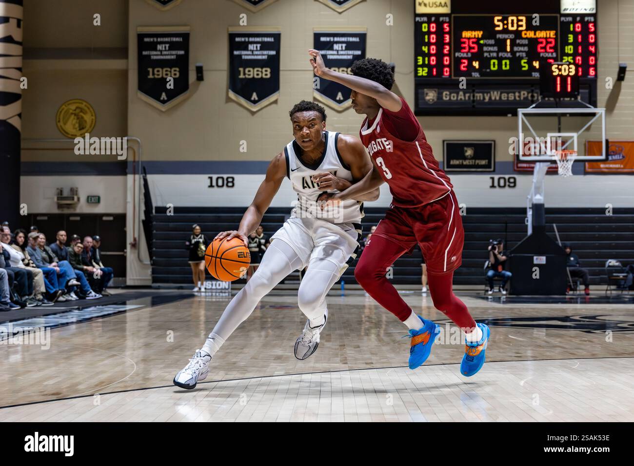 Mens football 29 3 2025 hi-res stock photography and images - Alamy