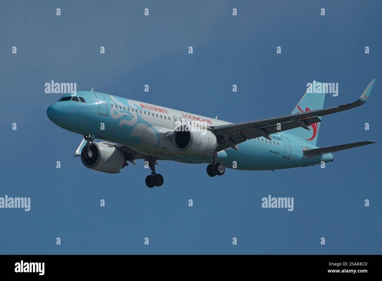 Loong Air new route to Singapore from WenZhou Stock Photo - Alamy