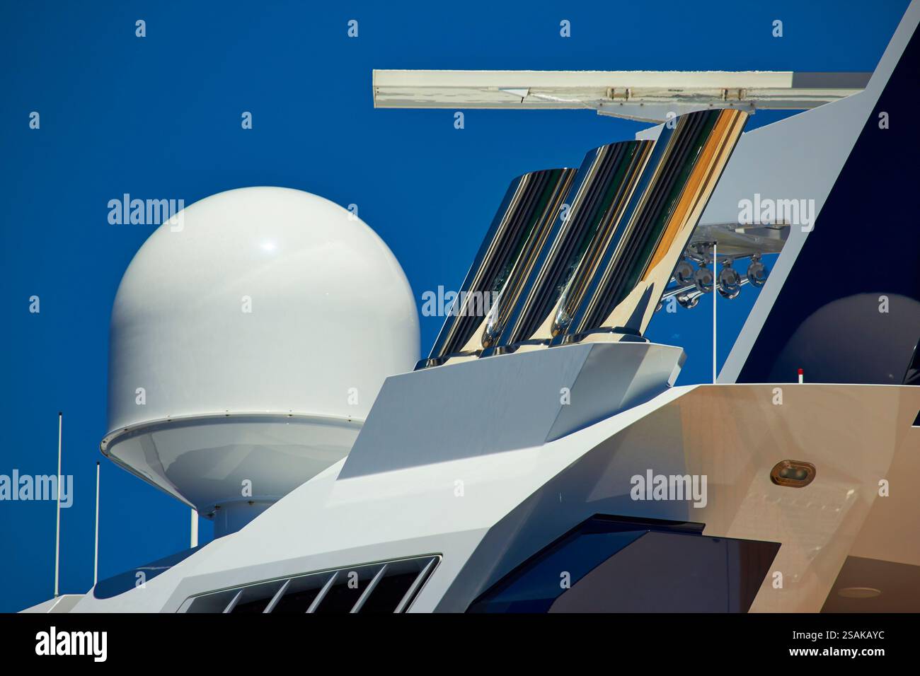 Communication with marine life hi-res stock photography and images - Alamy