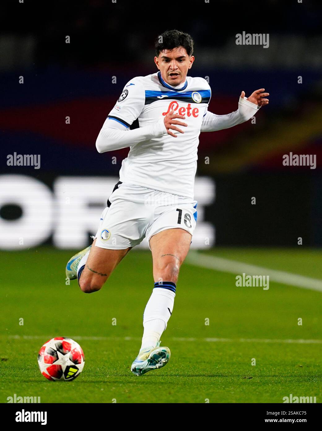Barcelona, Spain. 29th Jan, 2025. Raoul Bellanova of Atalanta during ...