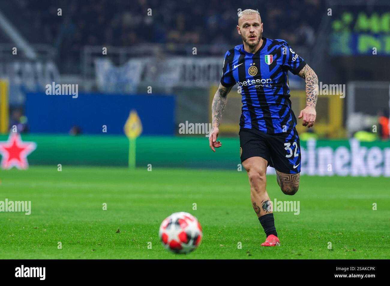 Milan, Italy. 29th Jan, 2025. Federico Dimarco of FC Internazionale seen in action during UEFA ...