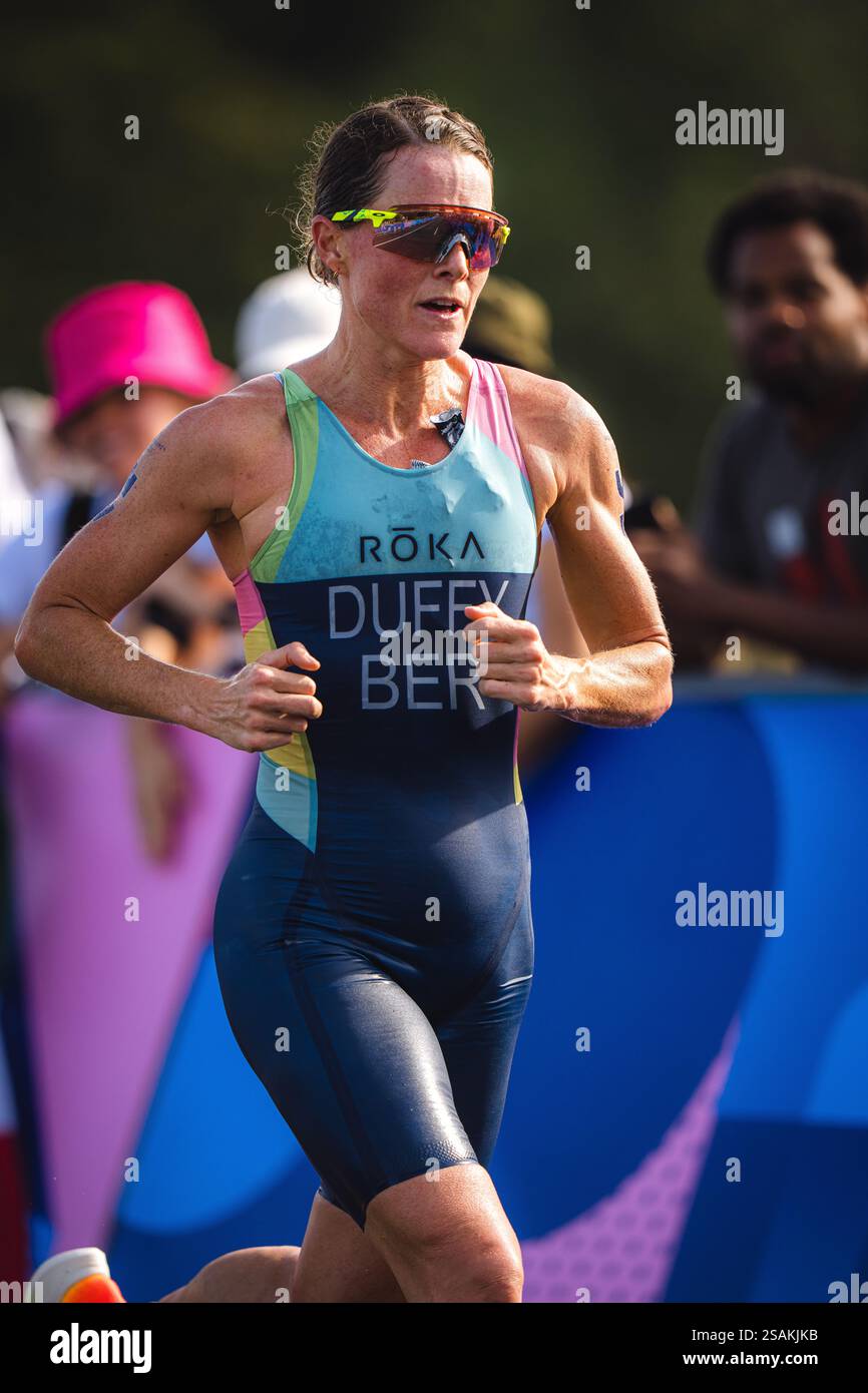 Flora Duffy participating in the triathlon at the Paris 2024 Olympic ...