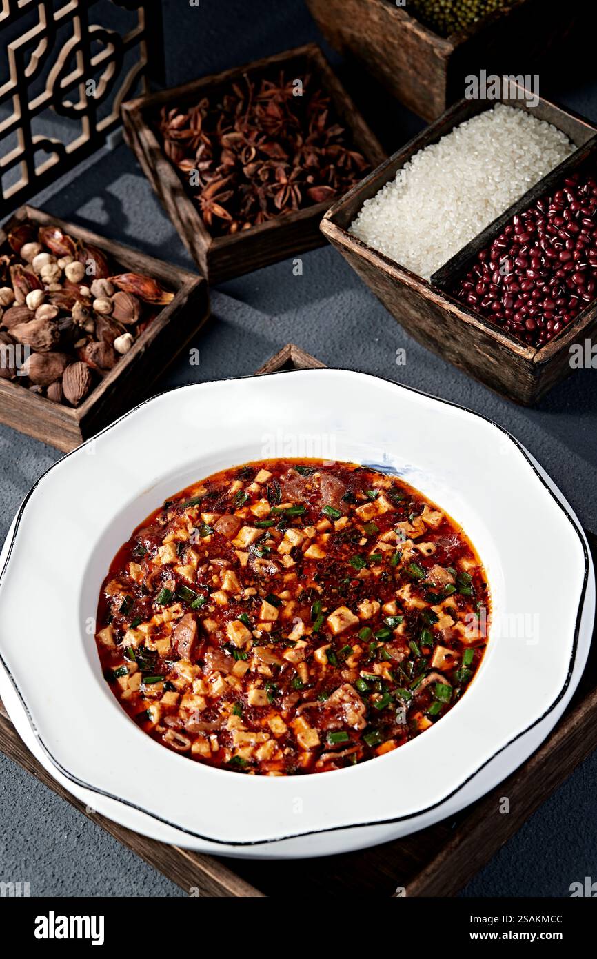 Local stir-fried red oil, spicy fat sausage, leek, roasted tofu Stock ...