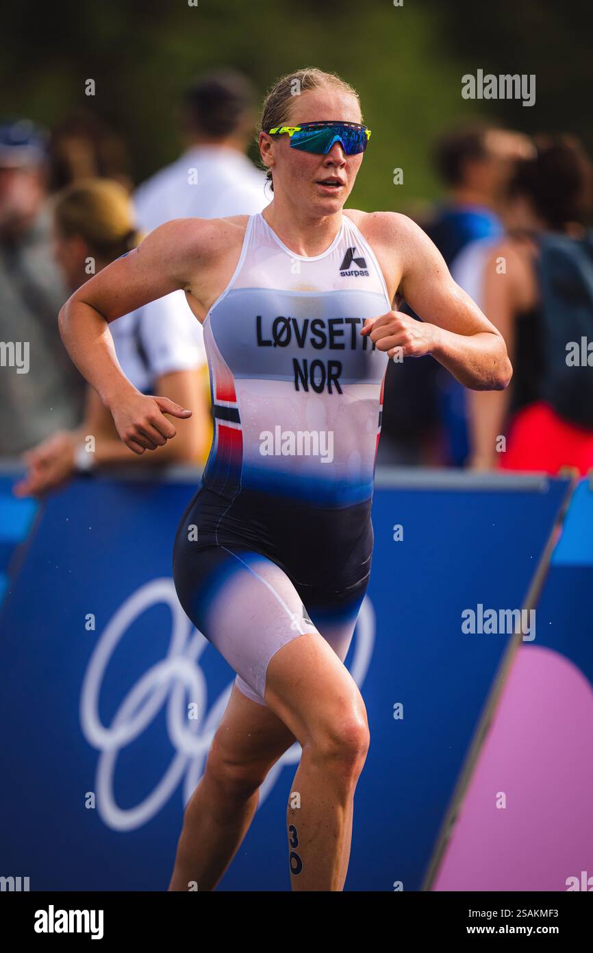 Solveig Løvseth participating in the triathlon at the Paris 2024 ...