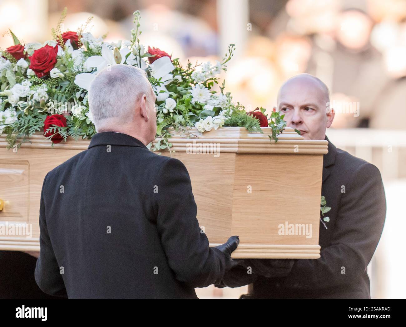 The coffin of Lord John Prescott is carried into Hull Minster, Kingston ...