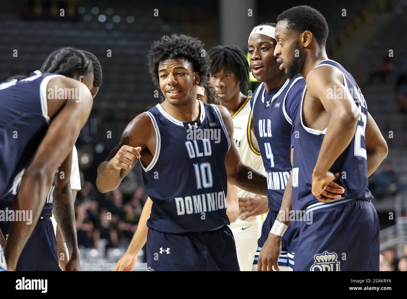 January 29, 2025: Old Dominion Monarchs guard Jaden Johnson (10) talks ...