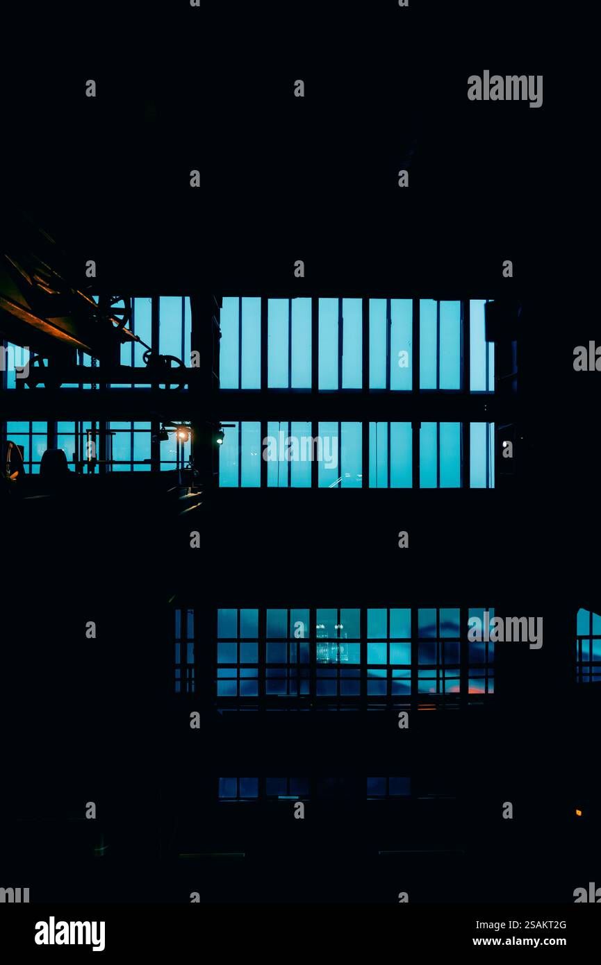 Boldlines hi-res stock photography and images - Alamy