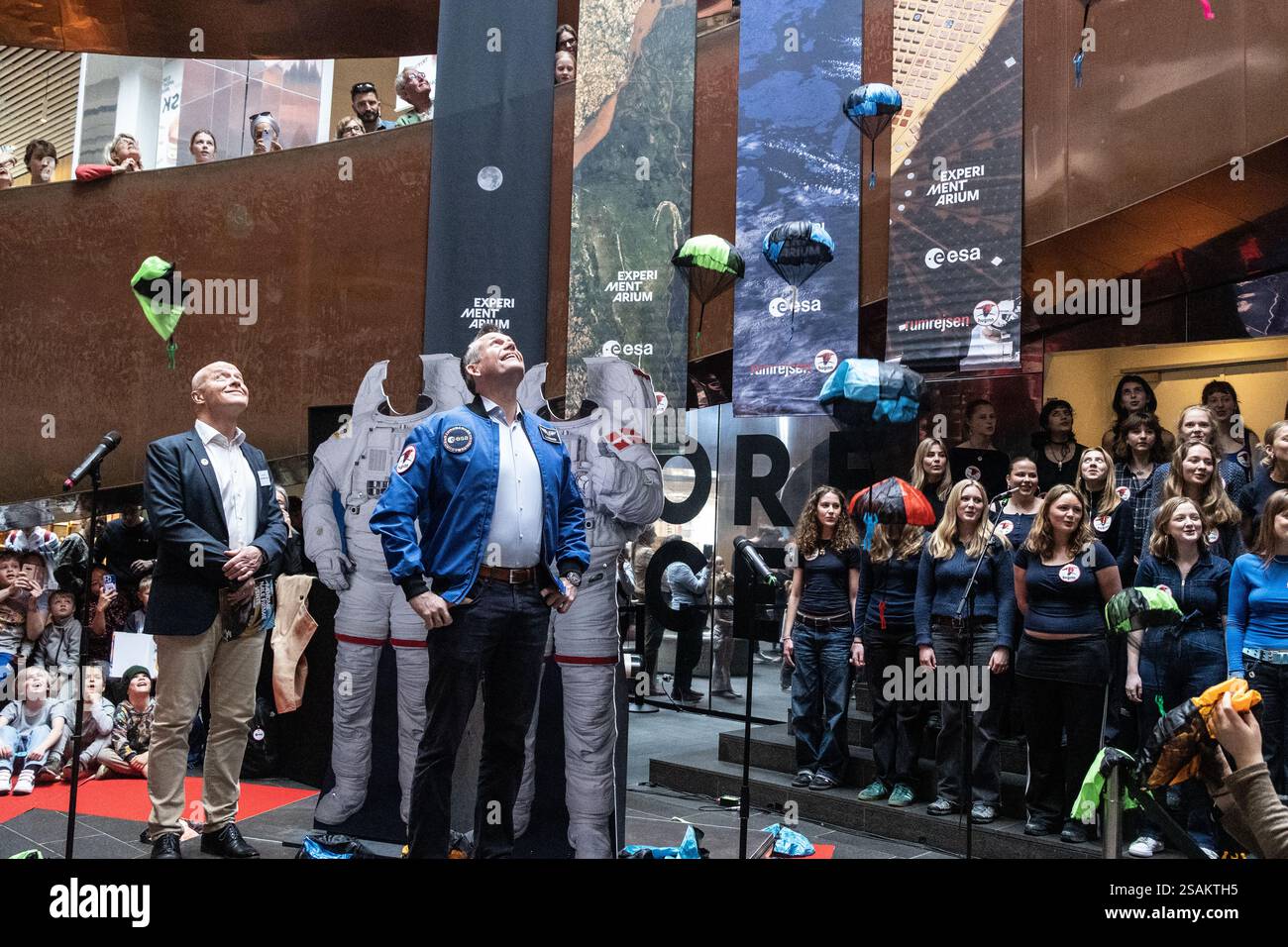 Kim Gladstone Herlev, Executive Director of Experimentarium (L) and ESA ...