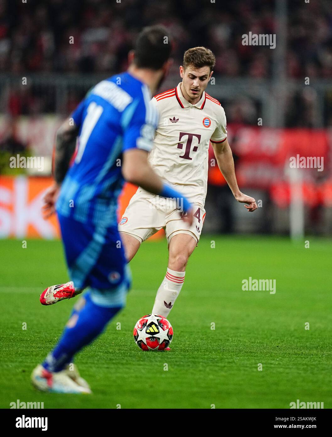 January 29 2025: Aleksandar Pavlovic (Bayern Munich) controls the ball ...