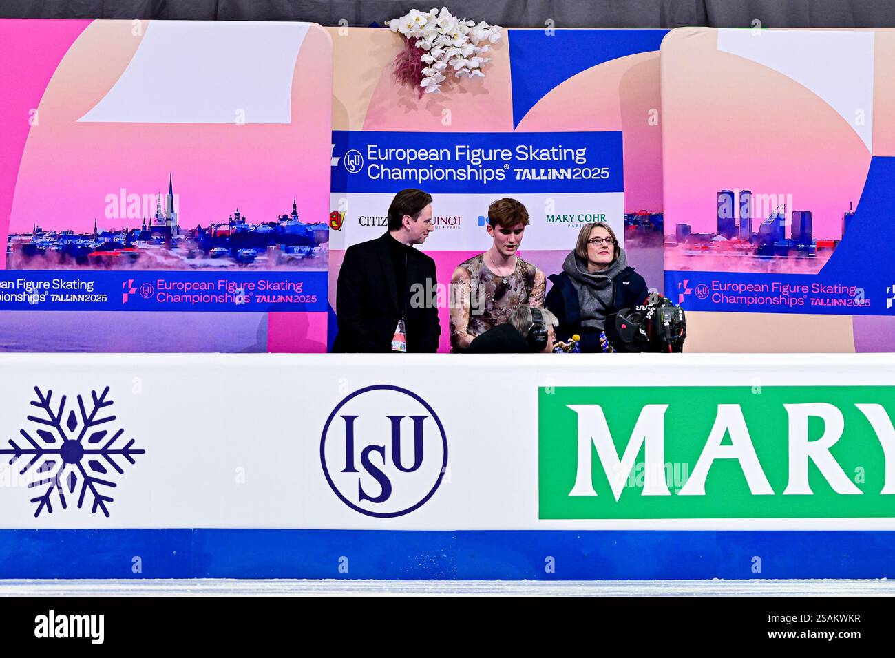 Edward APPLEBY (GBR), at Kiss & Cry, during Men Short Program, at the ...