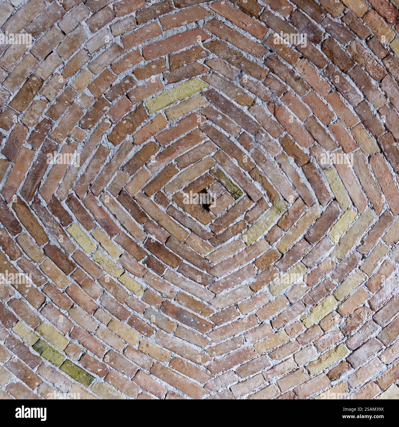 Barrel vault roof hi-res stock photography and images - Alamy