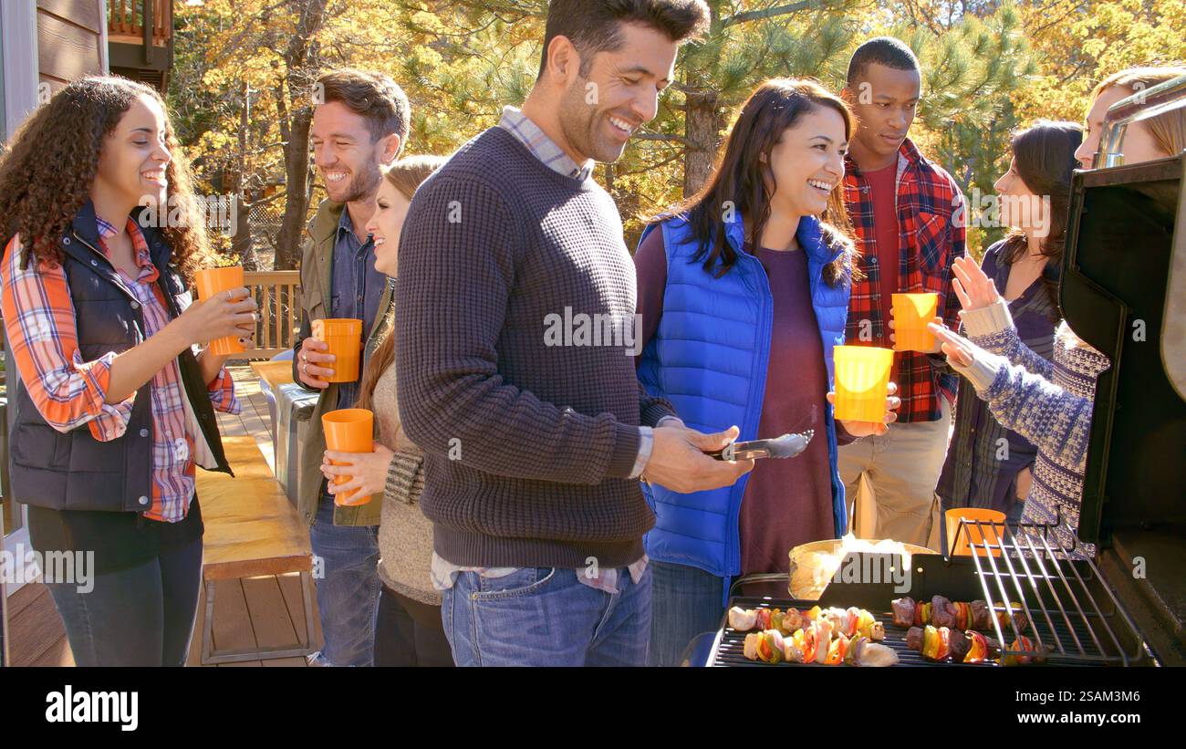 Group friends enjoying autumn hi-res stock photography and images - Alamy