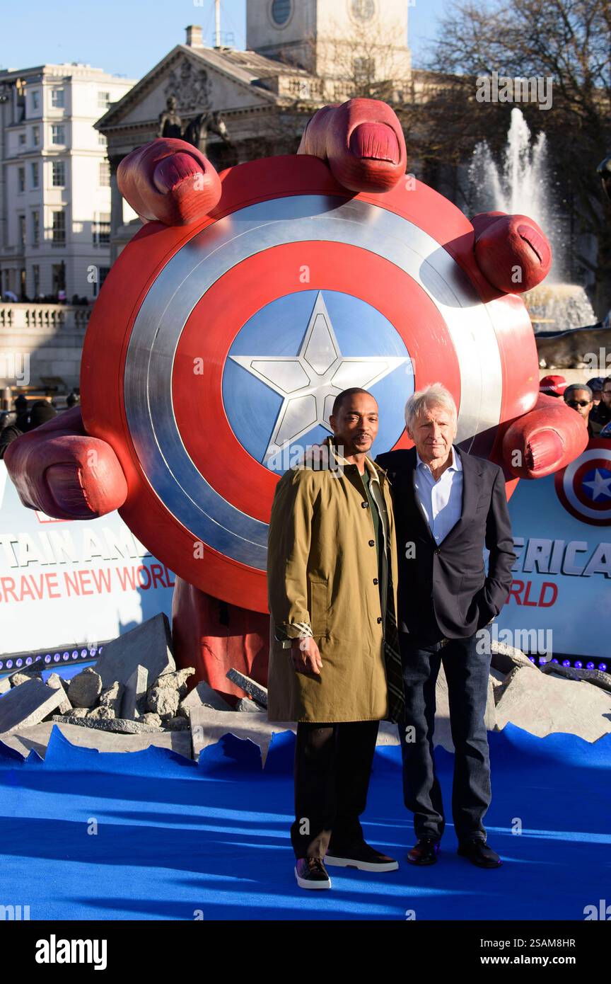 Anthony Mackie und Harrison Ford beim Photocall zum Kinofilm 'Captain ...