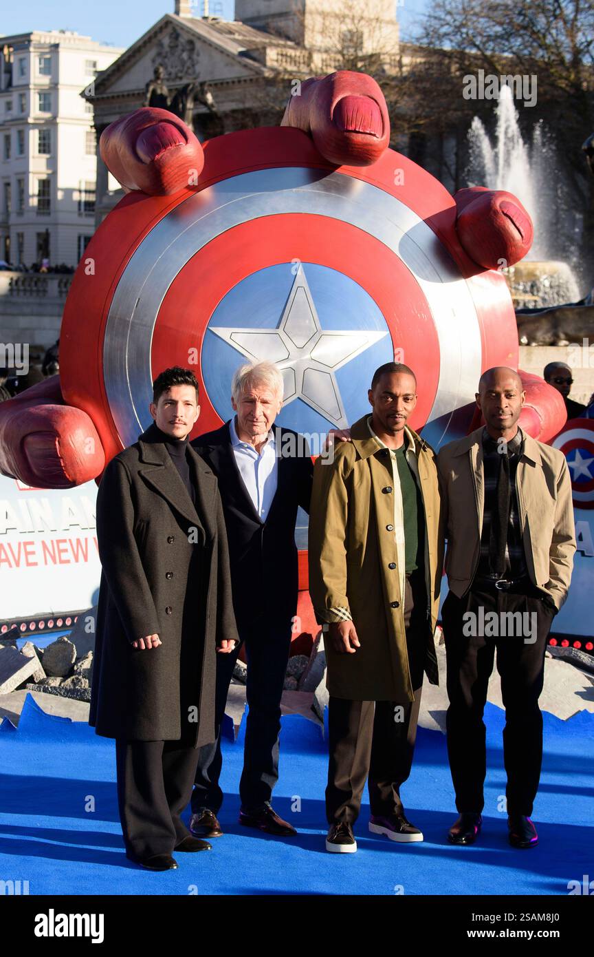 Danny Ramirez, Harrison Ford, Anthony Mackie und Julius Onah beim ...