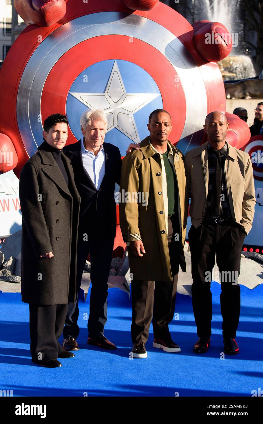 Danny Ramirez, Harrison Ford, Anthony Mackie und Julius Onah beim ...