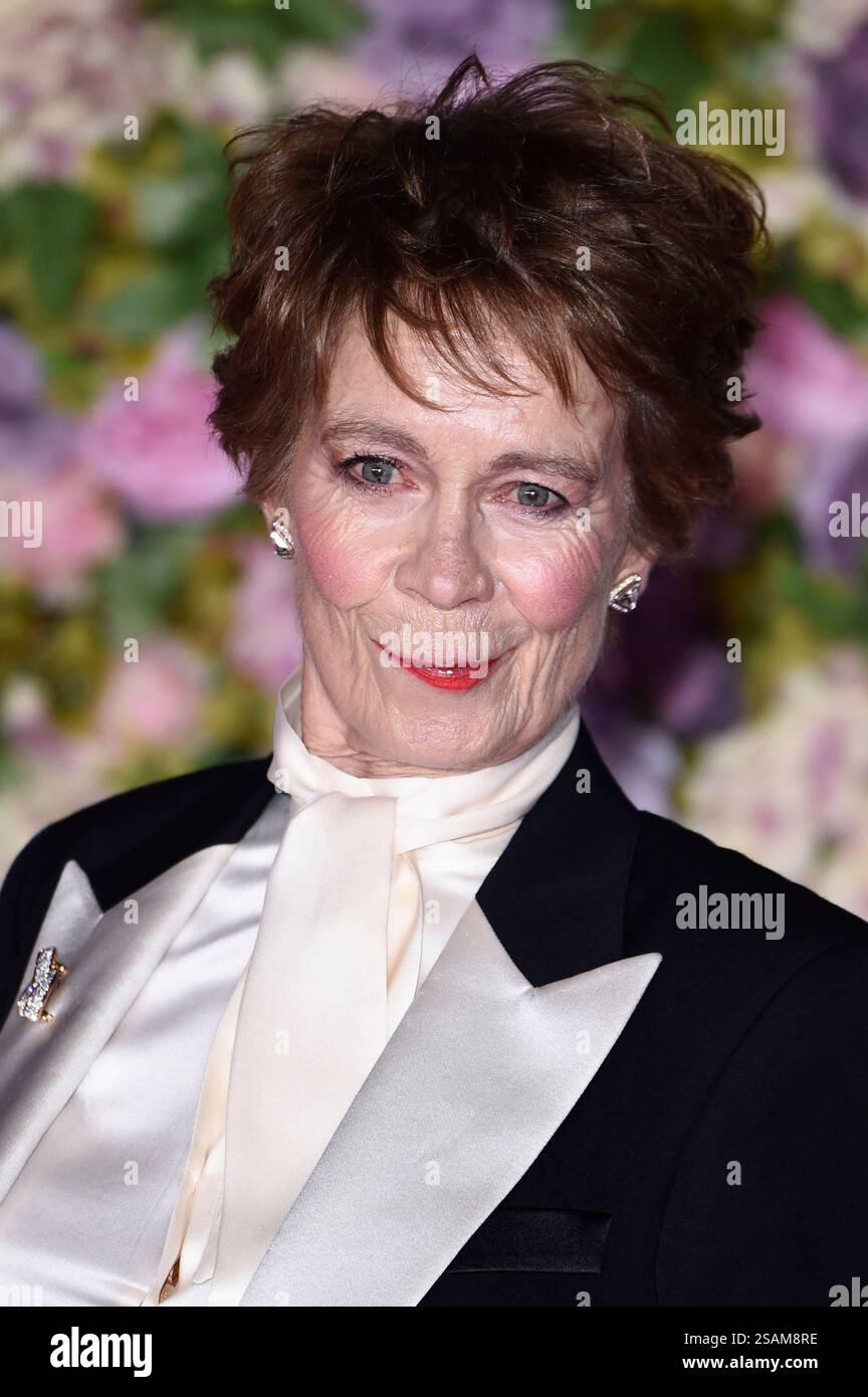 Celia Imrie bei der Premiere des Kinofilms 'Bridget Jones: Mad About ...