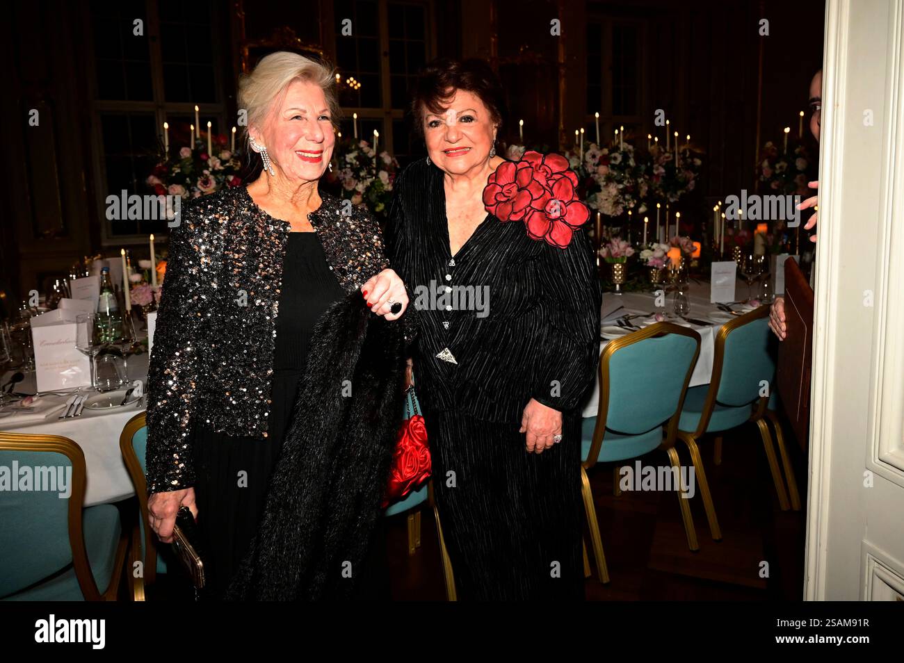 Jutta Prinzessin von Preussen und Theophana Prinzessin von Sachsen beim ...