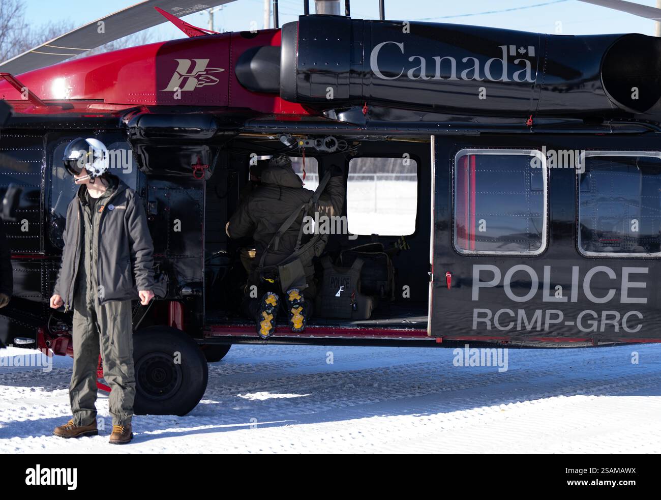St Antoine Abbe, Canada. 29th Jan, 2025. A co-pilot and Royal Canadian ...