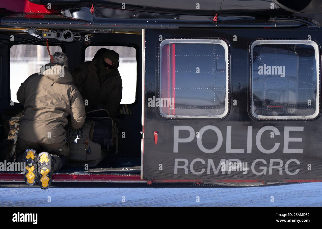 St Antoine Abbe, Canada. 29th Jan, 2025. Royal Canadian Mounted Police ...