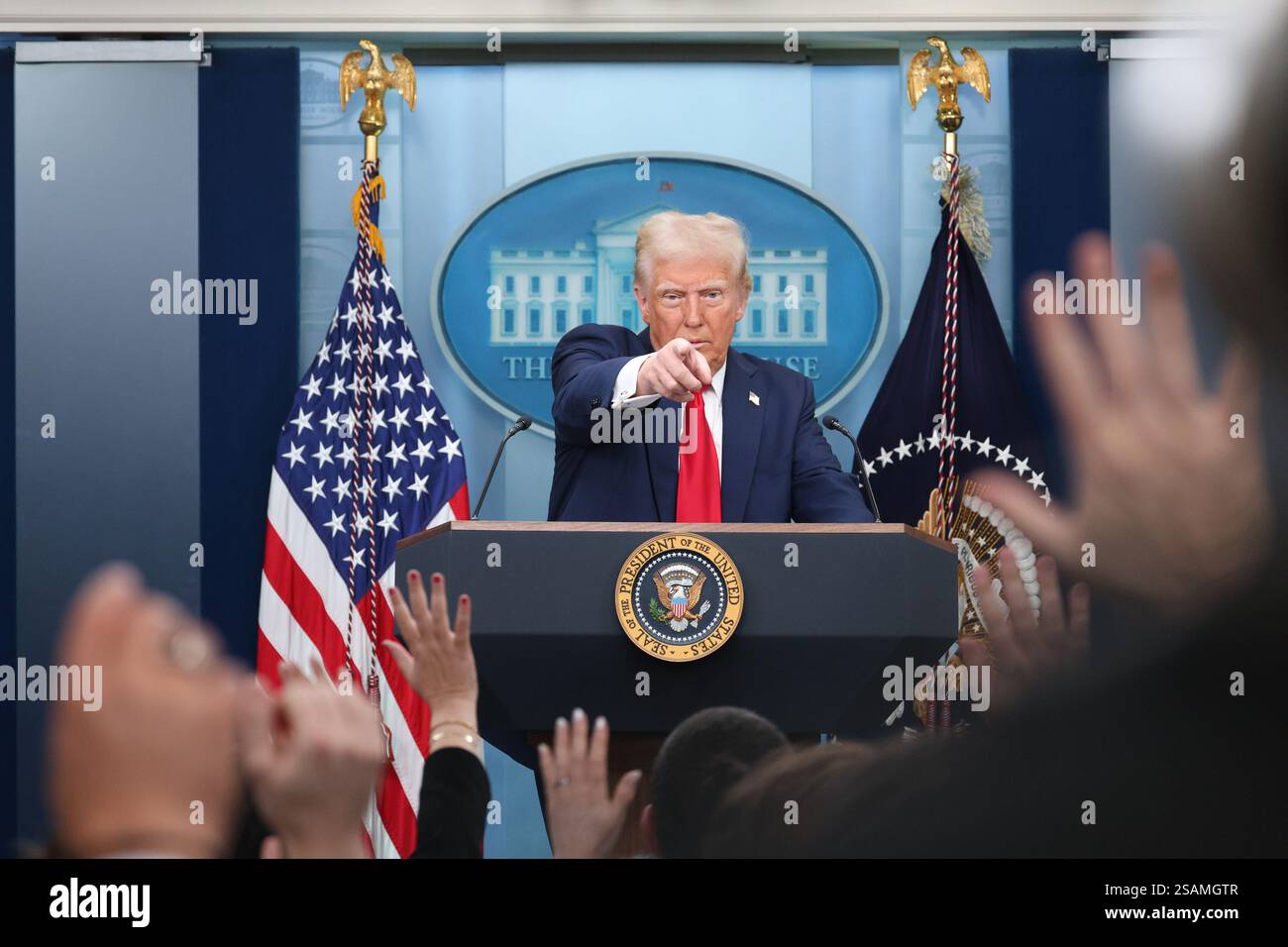 Donald trump press conference 2025 hi-res stock photography and images ...