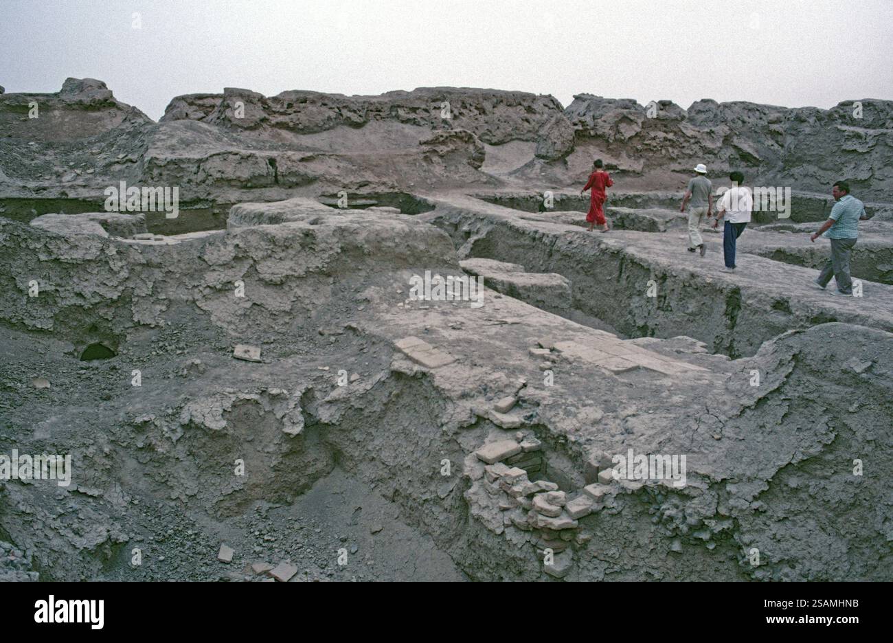 Ruins of Mari, today Tell Hariri, Syria, May 1987, vintage, retro, old ...