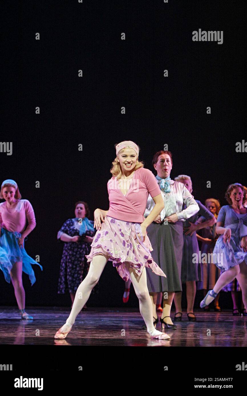 Helen Anker (Ivy Smith) in ON THE TOWN at English National Opera (ENO ...