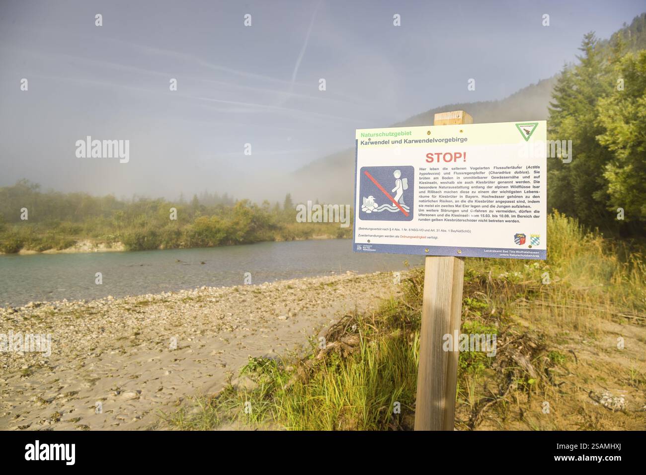 Isar valley nature conservancy area. Warning sign, bird breeding area ...
