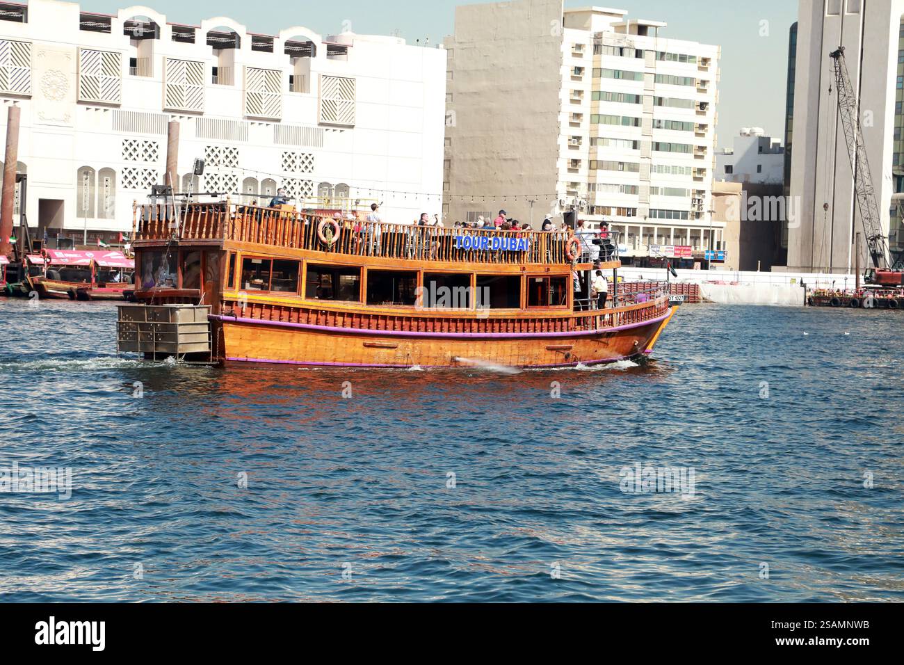 Abra Station is a popular Dubai attraction that offers tourists a ...