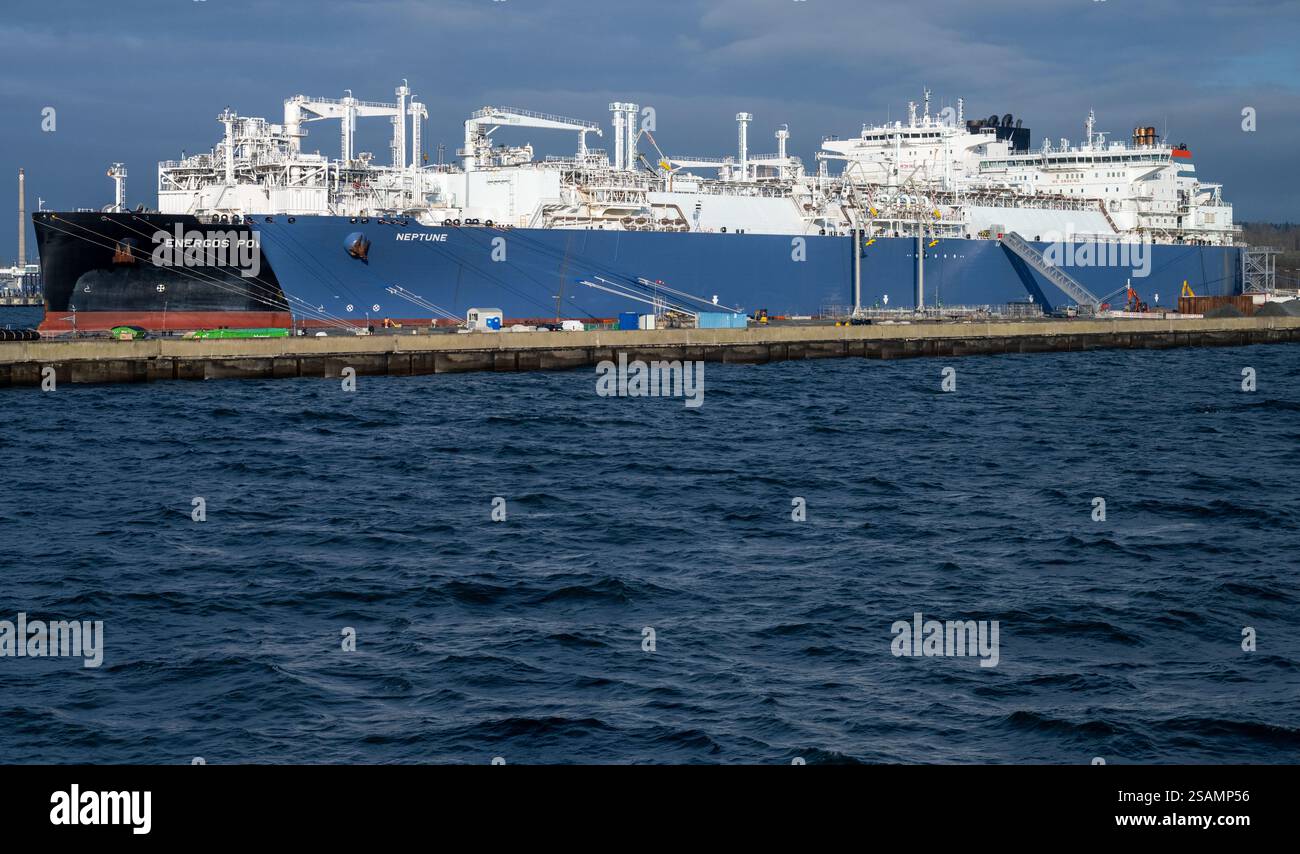 Mukran, Germany. 24th Jan, 2025. The regasification ships (Floating Storage and Regasification ...