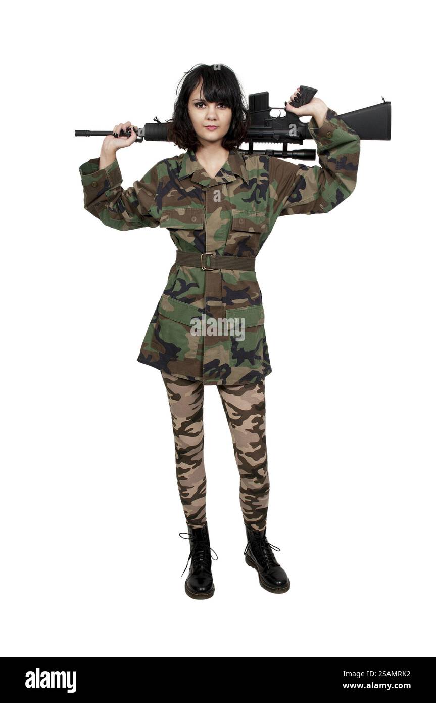 Beautiful young woman soldier with a M16 rifle Stock Photo - Alamy