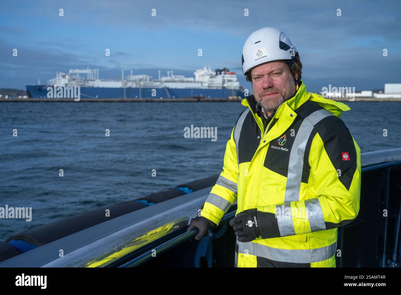 Mukran, Germany. 24th Jan, 2025. Ingo Wagner, Managing Director of Deutsche ReGas, pictured in ...