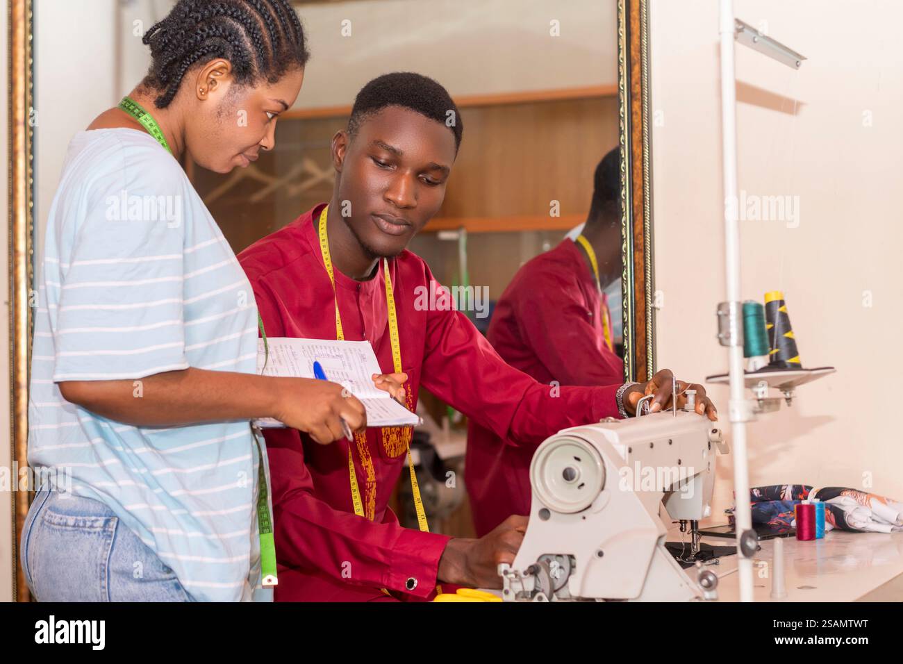 African tailoring shop hi-res stock photography and images - Alamy