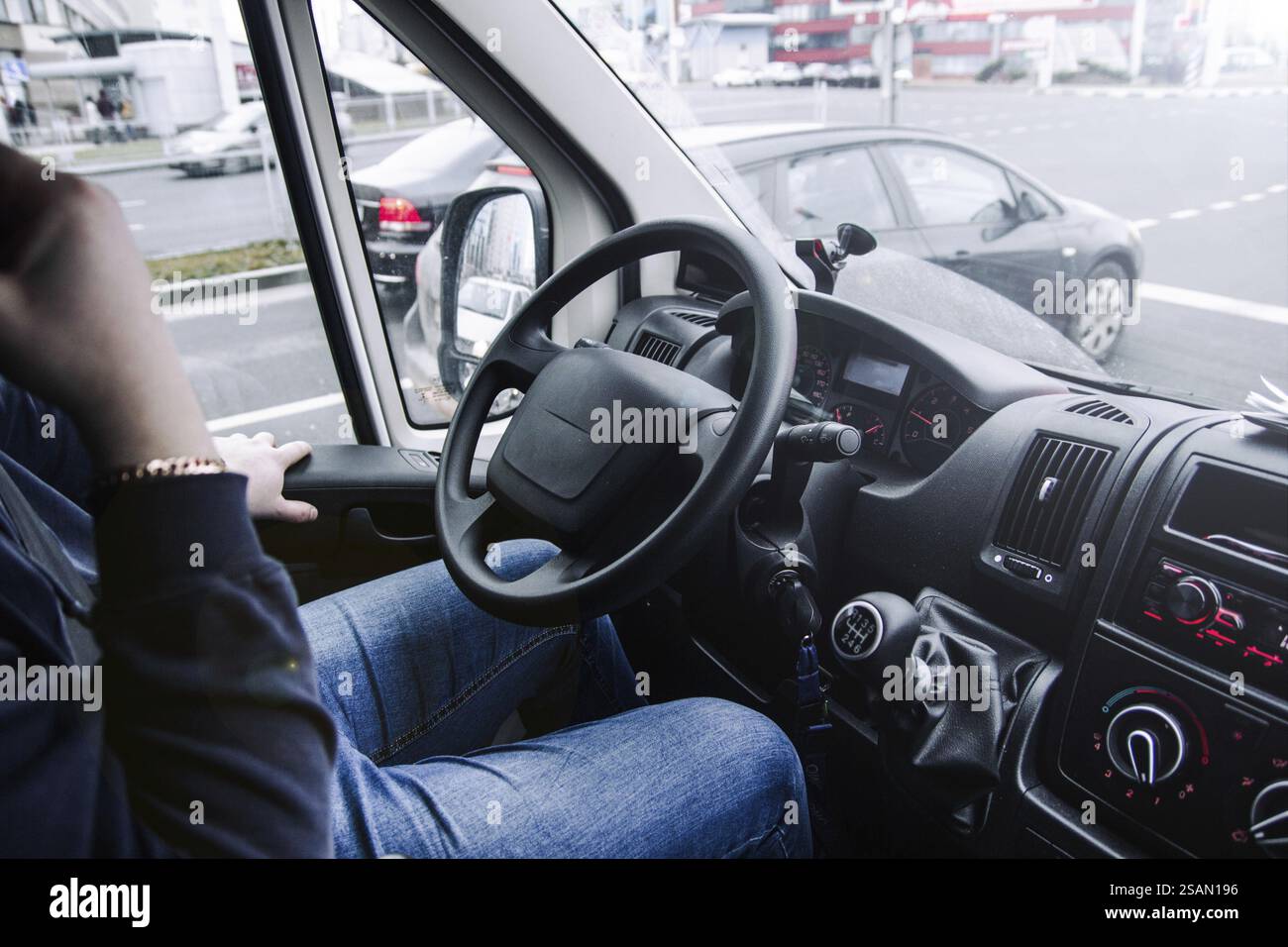 Intersection traffic crossing hi-res stock photography and images - Alamy