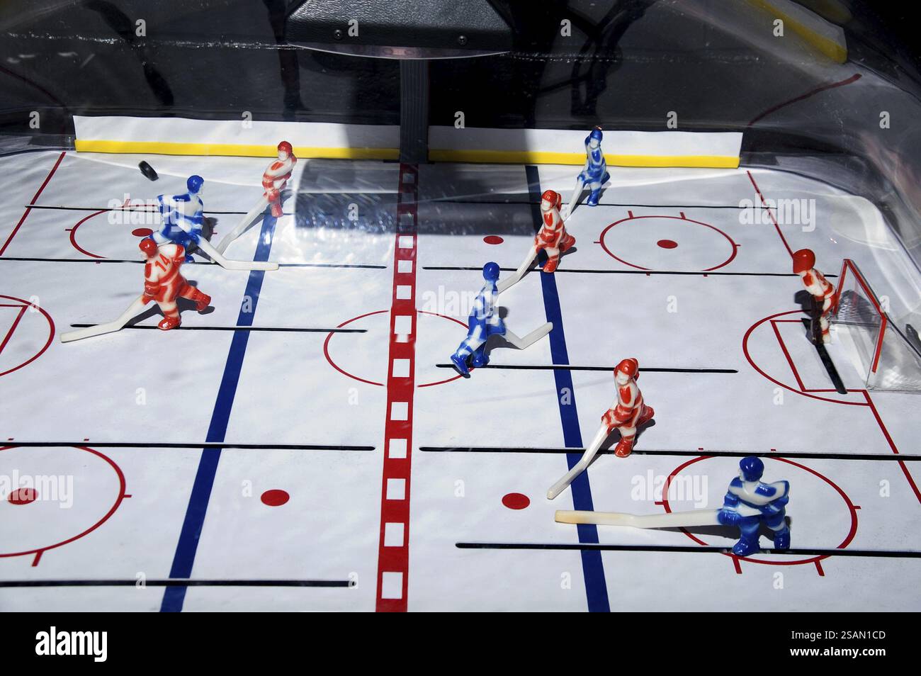 Childs toy ice hi-res stock photography and images - Alamy