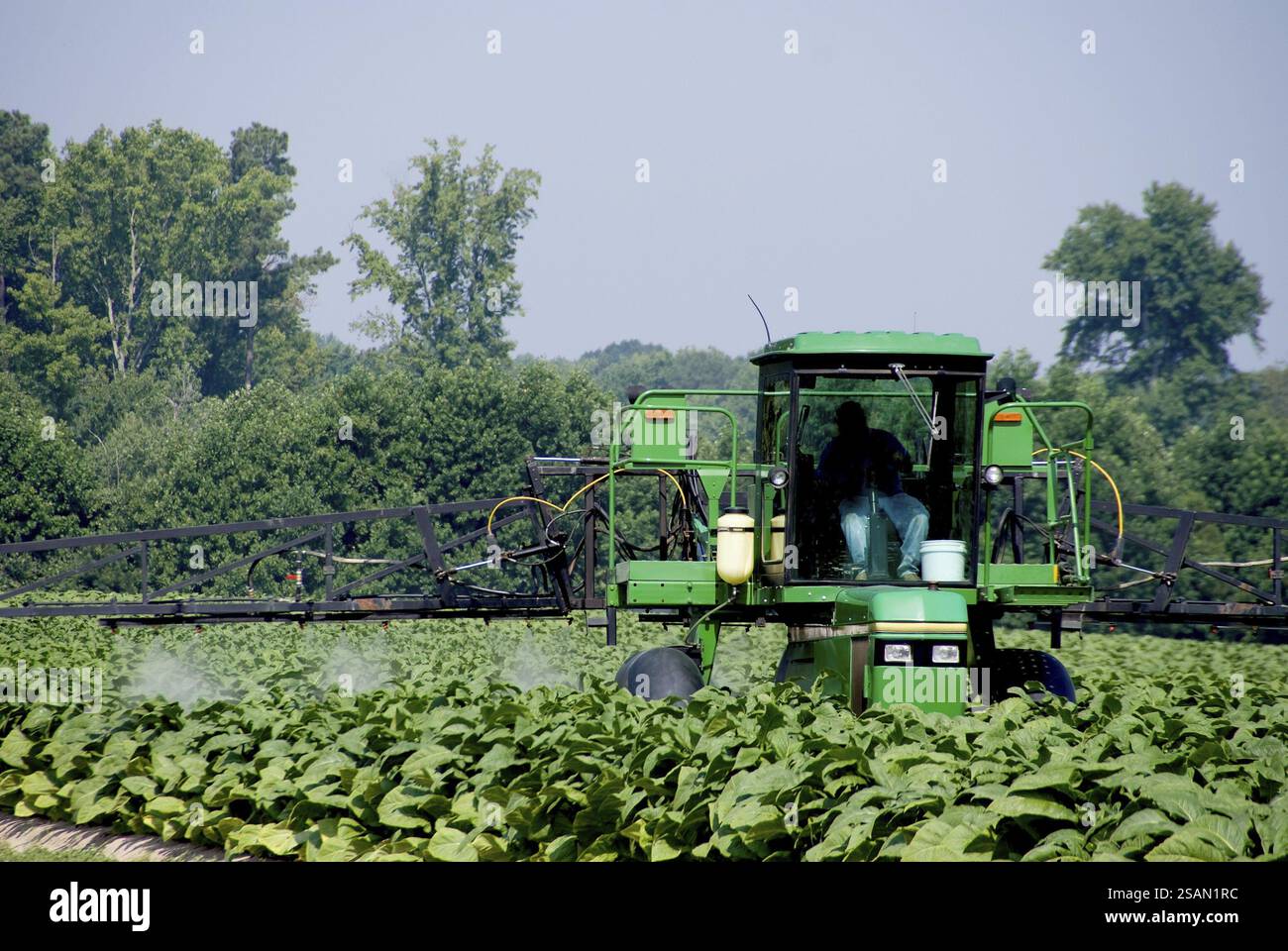 Agricultural spray machines hi-res stock photography and images - Alamy