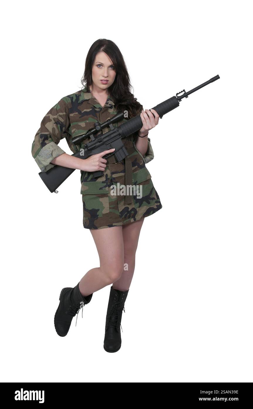 Beautiful young woman soldier with a M16 rifle Stock Photo - Alamy