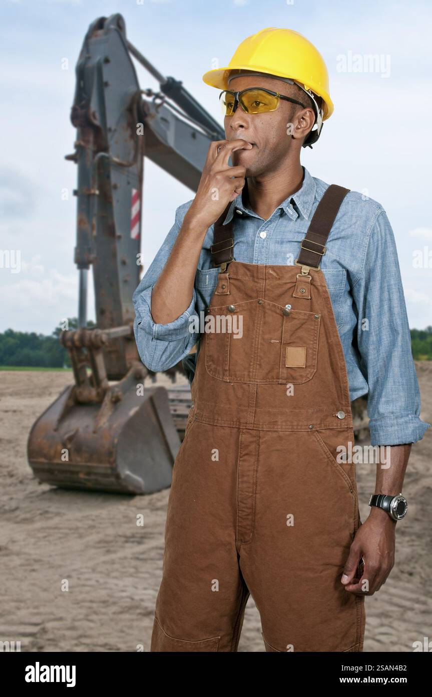 Good looking guy construction worker hi-res stock photography and ...