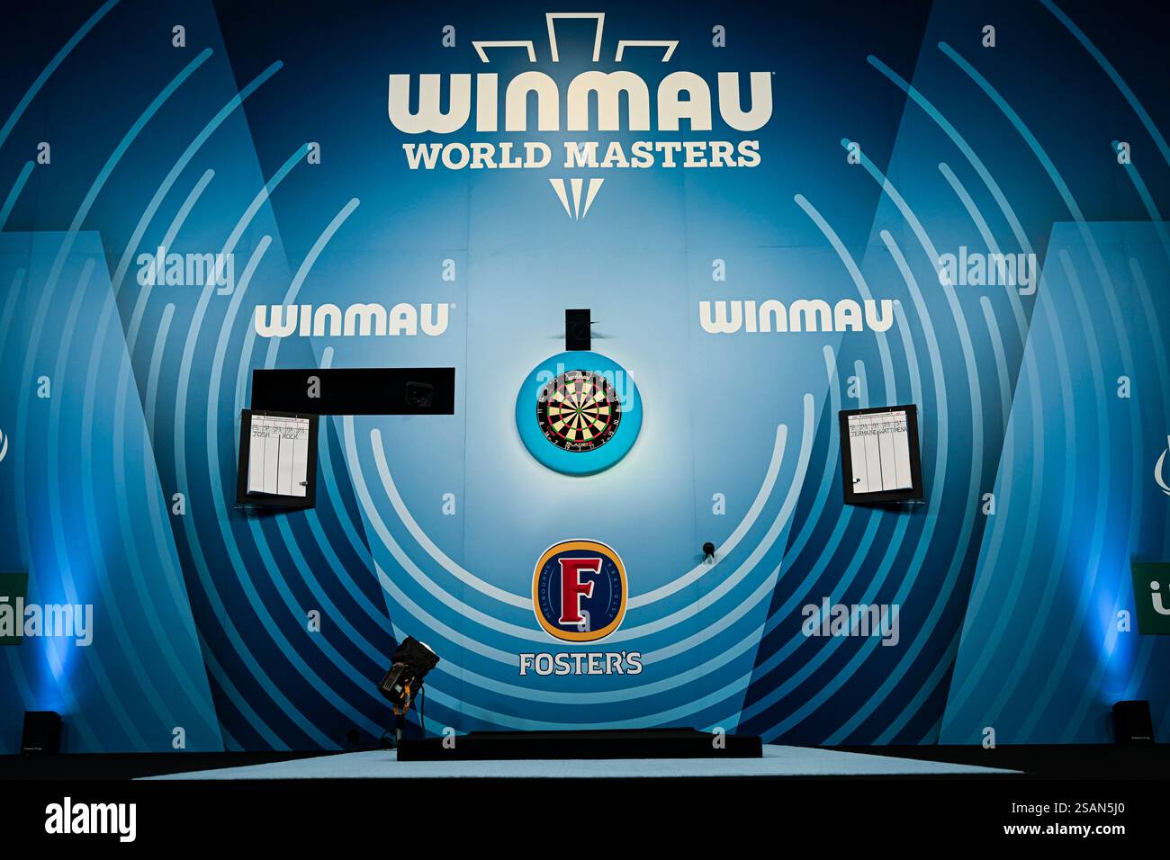 Arena MK, Milton Keynes, UK. 30th Jan, 2025. 2025 PDC Winmau Darts ...