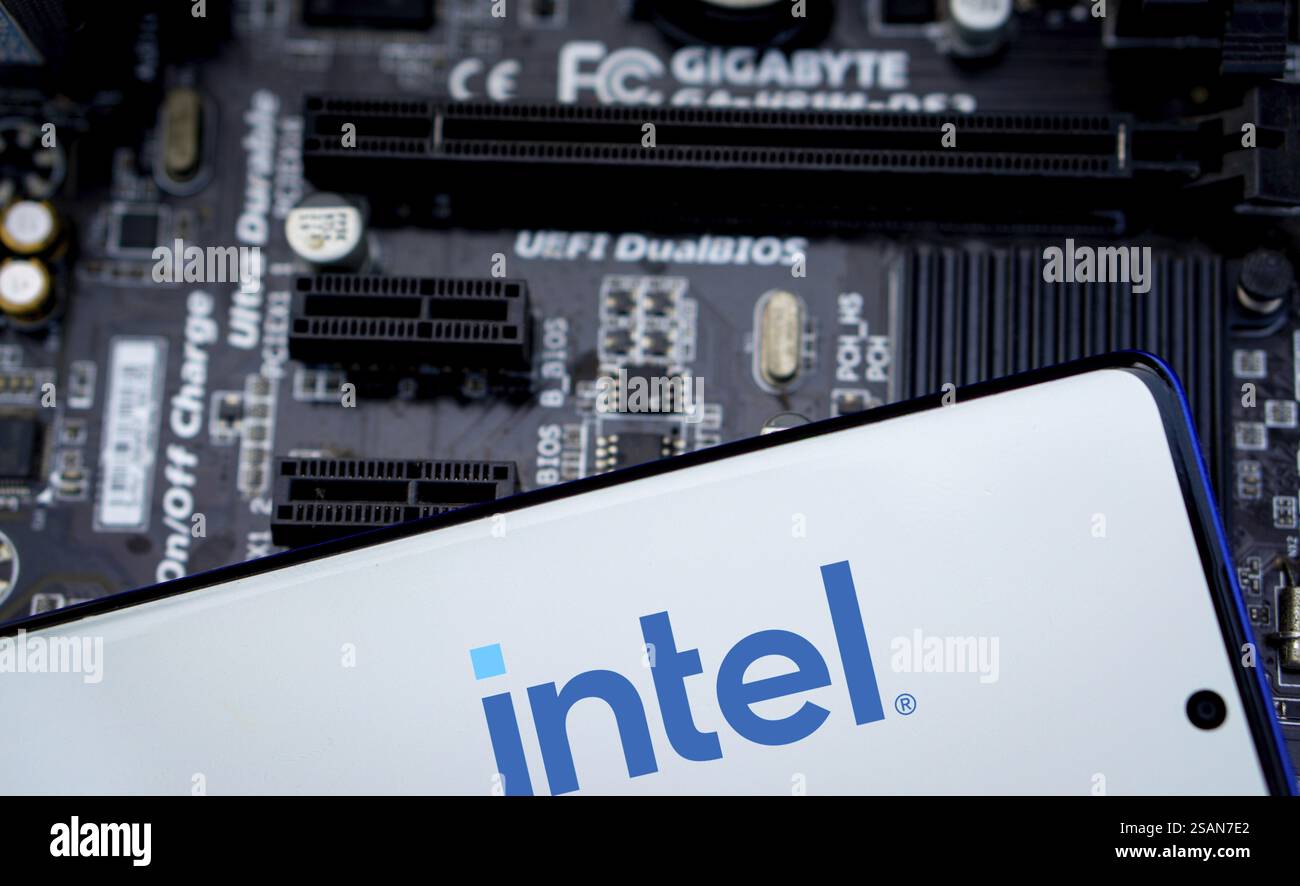 Intel chip mobile phone hi-res stock photography and images - Alamy