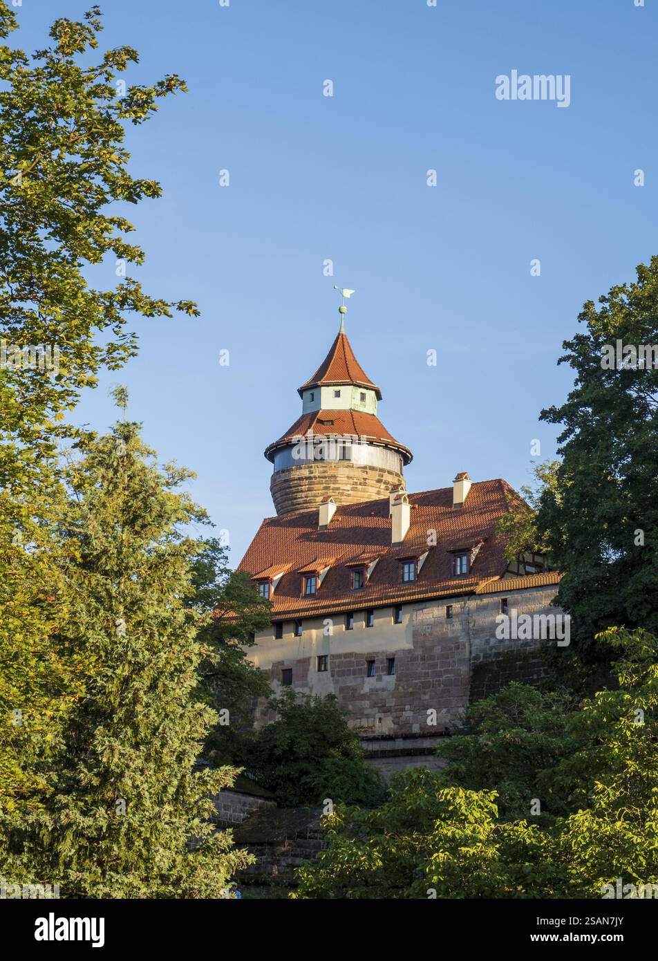 Sinwell Tower, Imperial Castle Nuremberg Stock Photo - Alamy