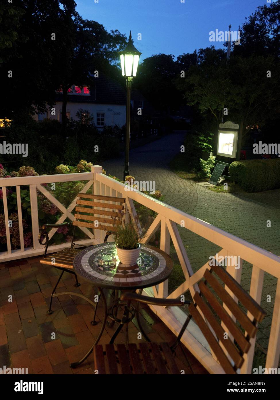 Cozy terraces hi-res stock photography and images - Alamy