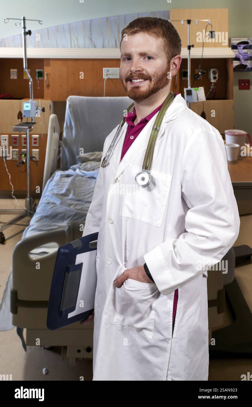 Medical wait hi-res stock photography and images - Alamy